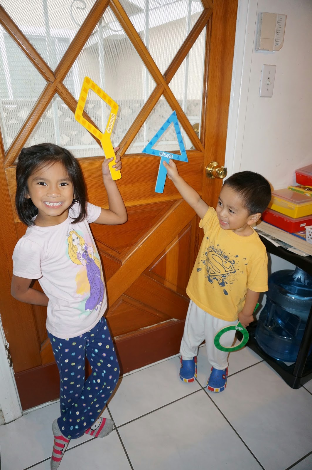 Grow Glow Go: Tot School- Learning Shapes Can Be Fun!