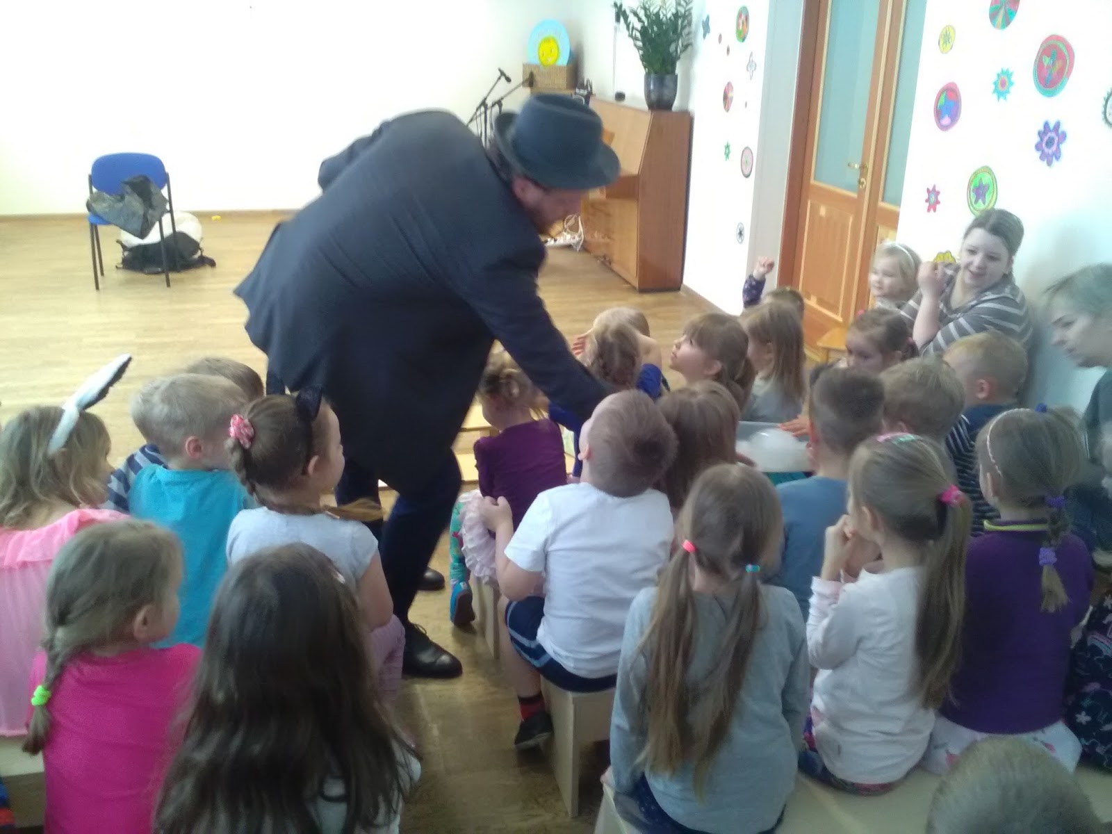 Päikesepõimik: Näitleja Anti Kobin etendusega "Ränduri lood"