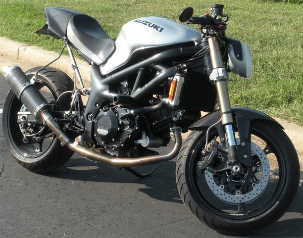 The World of JEK: Custom Gen 1 SV650