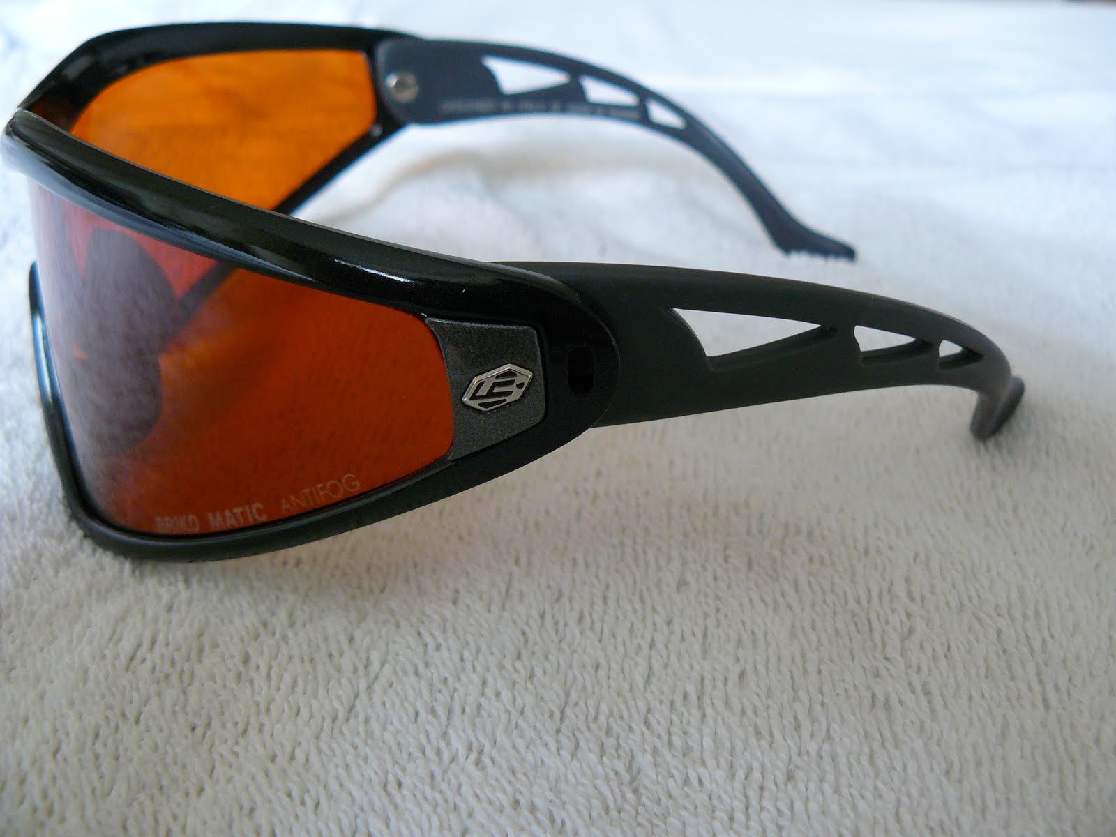 Me and my Oakley: BRIKO