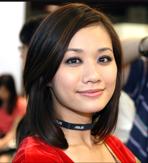 The Uniform Girls: [PIC] Asus Show Girl - 1