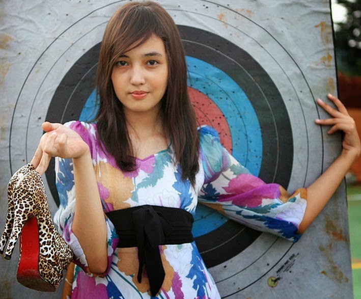 Biodata Lengkap Anna Karina Gilbert Pemeran Aisyah Putri Jilbab In Love dan Foto