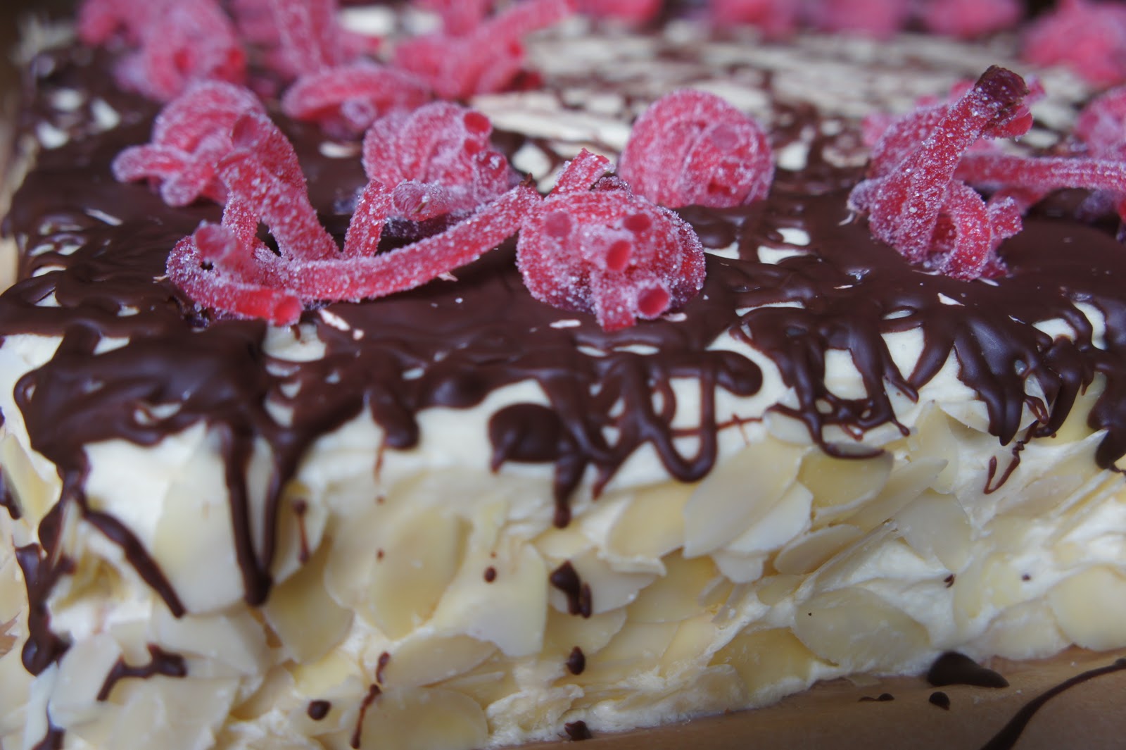 Bienes pavediens: 38 kamoli