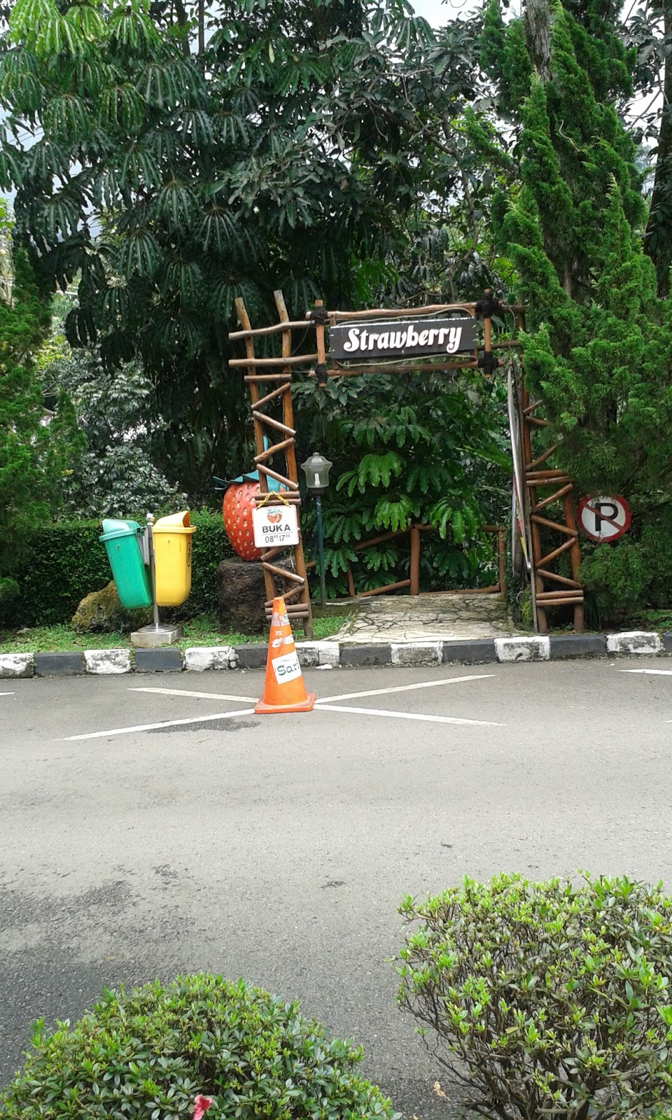 Pengalaman Menginap dan Berwisata di Hotel Sari Ater Ciater Lembang