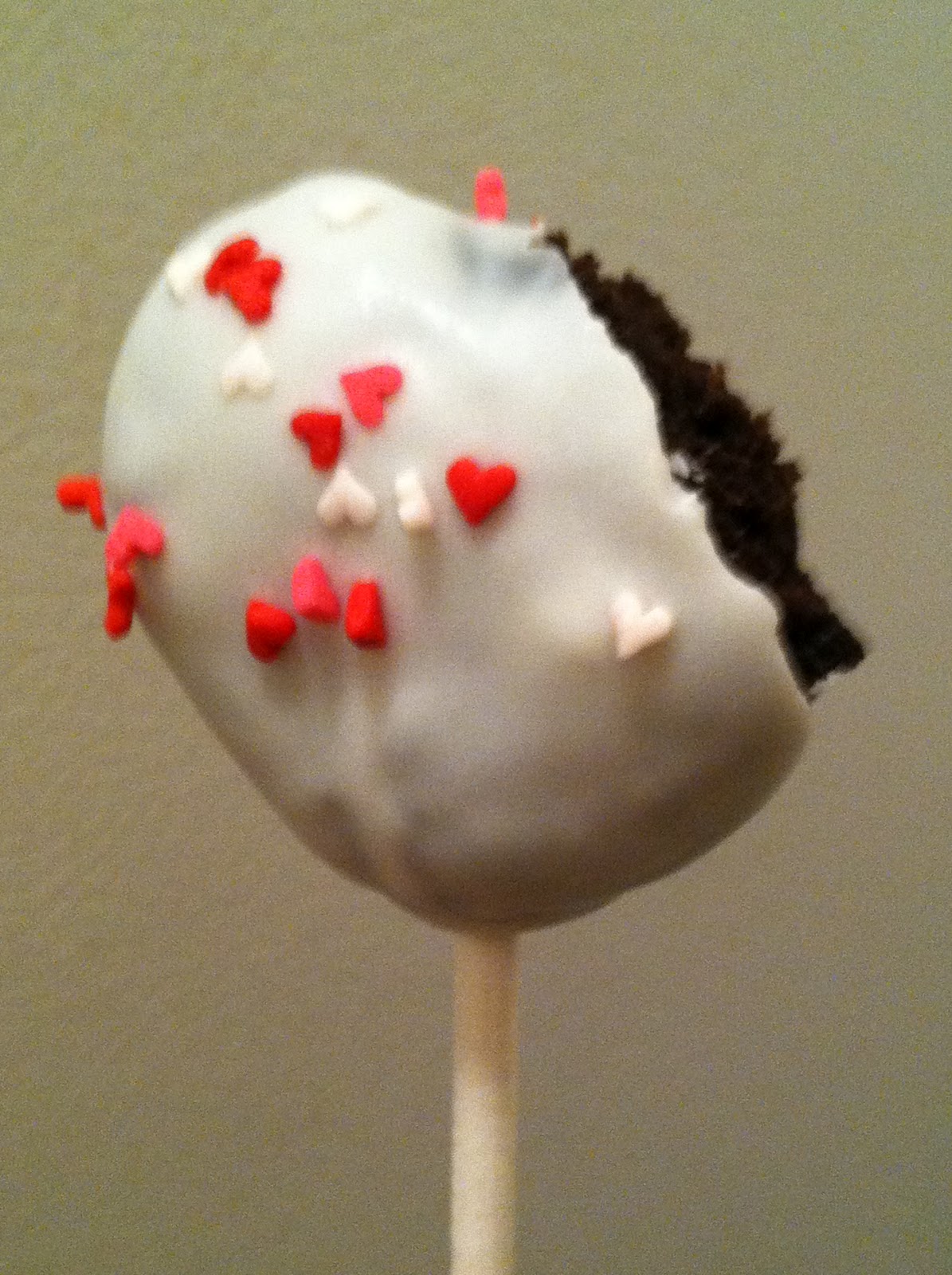 Julie Bakes: Valentine's day cake pops