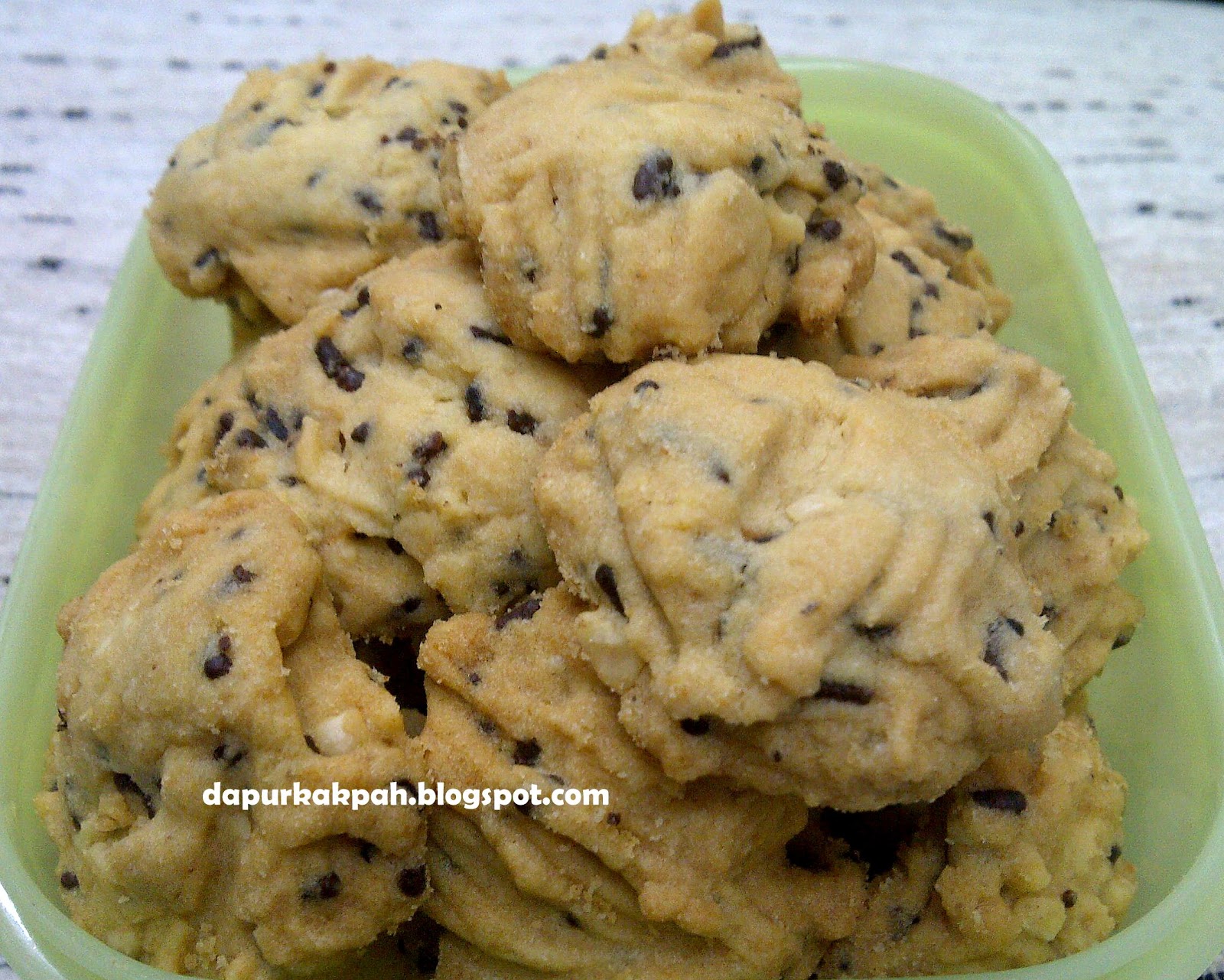 Dapur Kak Pah: Chocolate Rice Cookies