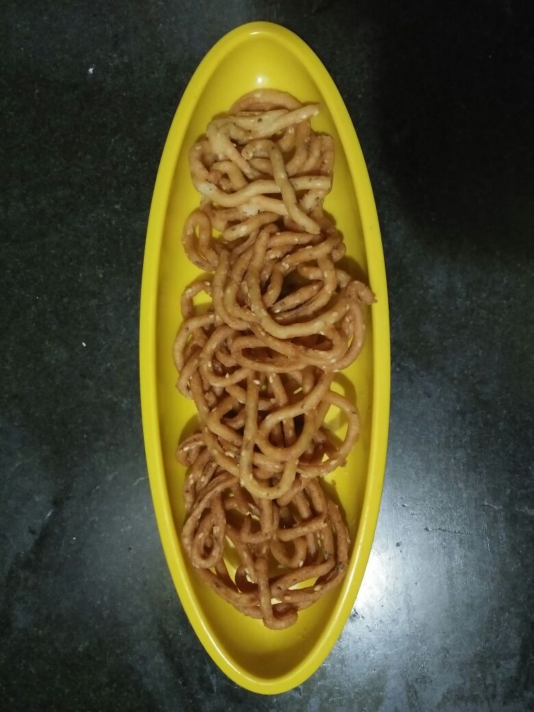 Black split gram Murukulu | Minapapu Murukulu | Urad dal Murukulu ...