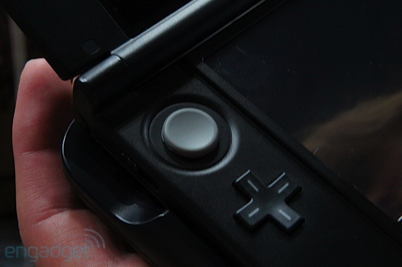 TGS 2012: Confira mais imagens do Circle Pad Pro para o Nintendo 3DS XL ...