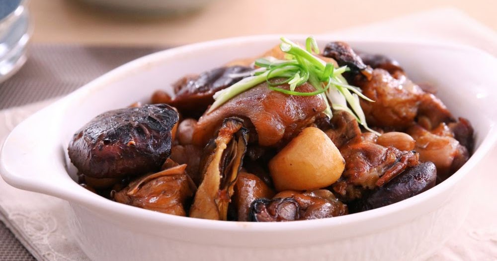 Babi Kecap, Kaki Babi masak Kecap, Titee, Cukiok, Te Kha, Mie Titee ...