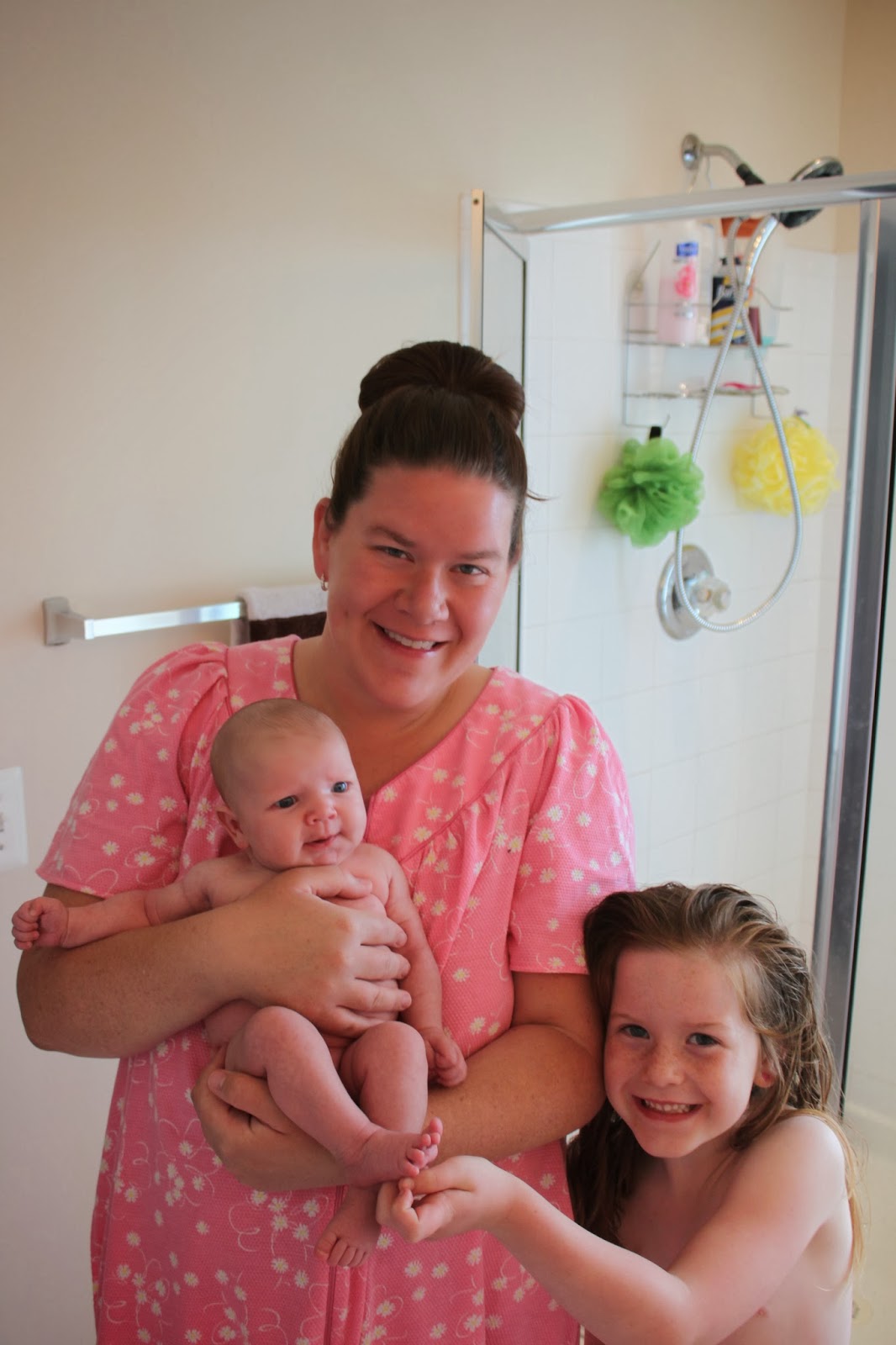 The Loveridge Family: Millie's First Bath
