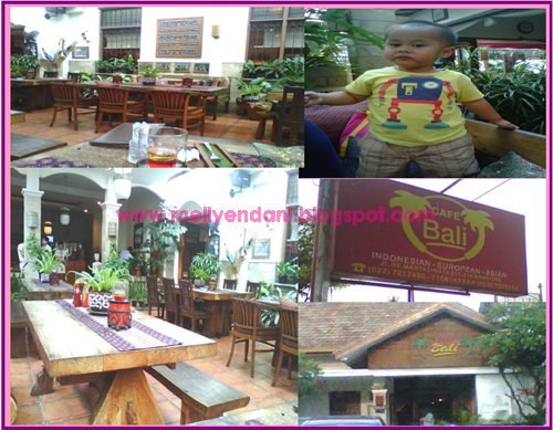 mij en mijn familie verhaal te: Cafe Bali, Jl. Riau Bandung