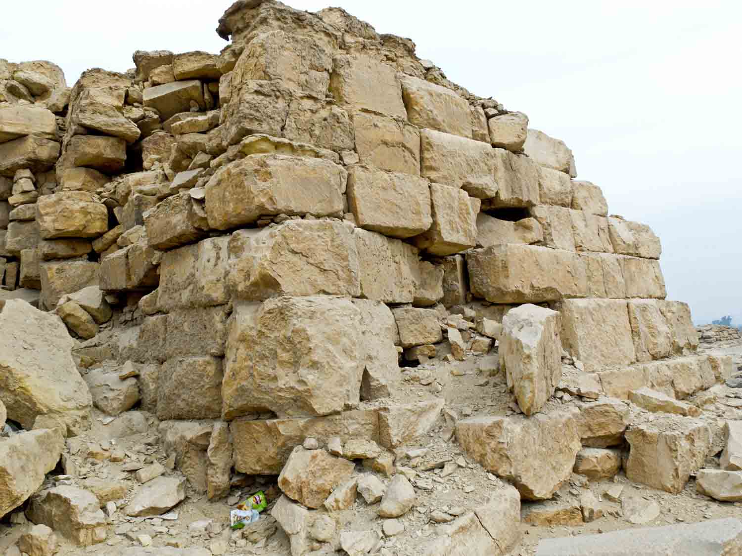 EGIPTOLOGIA: LA PIRAMIDE DE NEFERIRKARE KAKAI DE GIZA EN EGIPTO