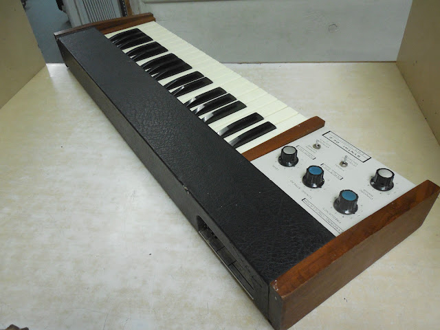 MATRIXSYNTH: EMS Synthi DK-2 Duo-phonic 37 Note Keyboard