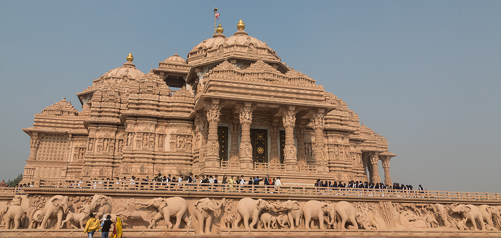 THE BITTER TRUTH: Akshardham (Gandhinagar)