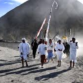 Kasodo Hari Raya Suku Tengger | Survival