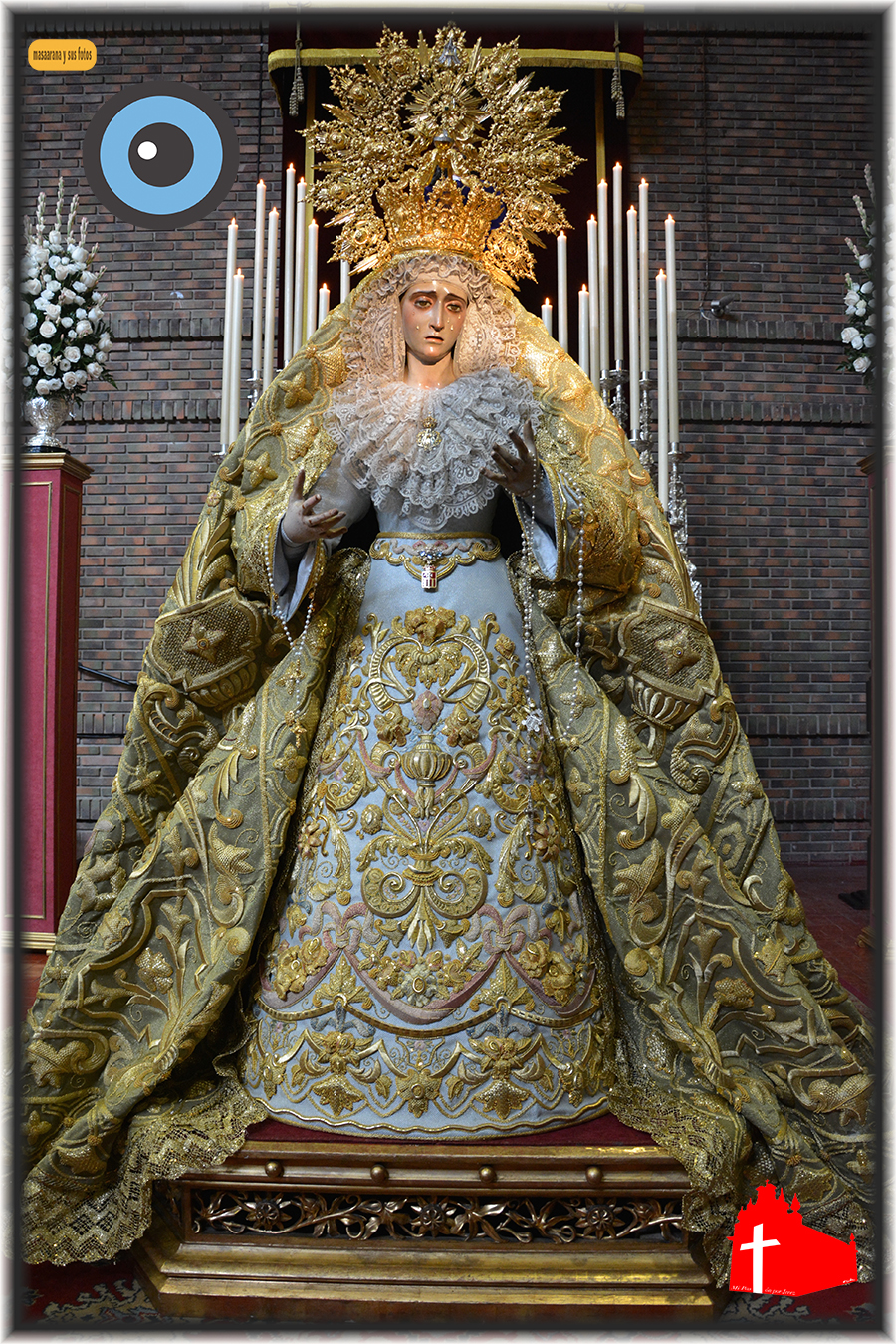 Besamanos extraordinario de la Esperanza de la Yedra Coronada