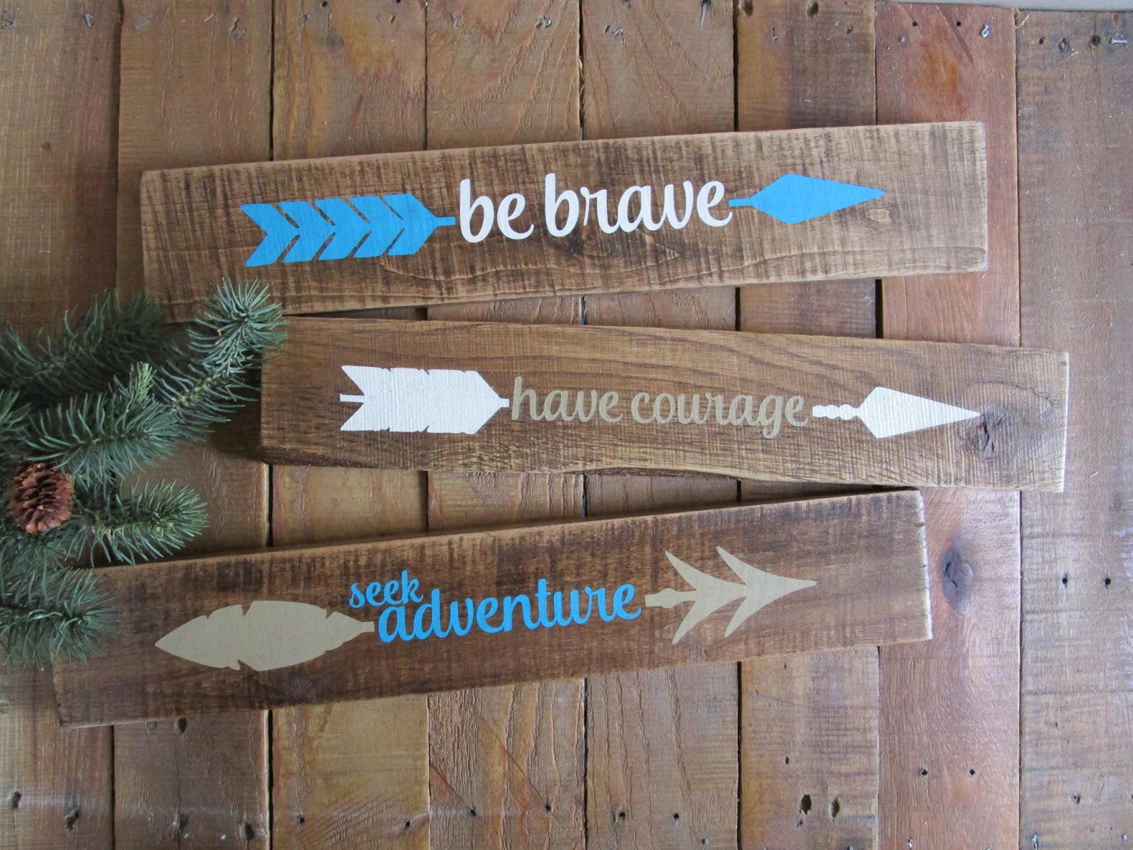 Northwoods Attic: Pallet Hand Painted Wood Signs Collection