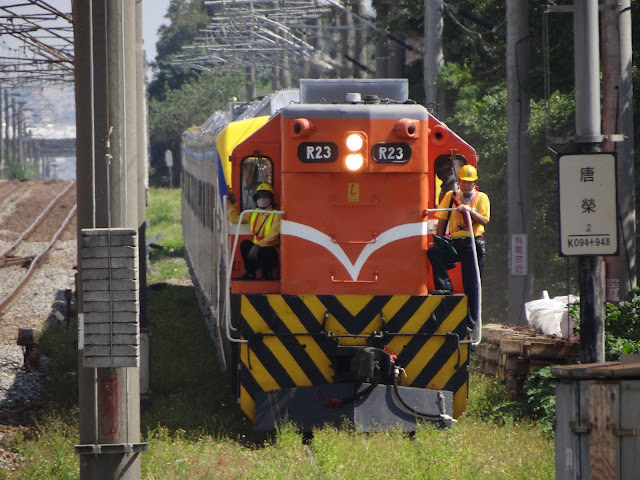 Blair's 鐵道攝影: EMU800型電聯車 / TRA EMU800 Type Electric Multiple Unit