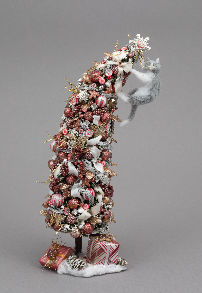 Good Sam Showcase of Miniatures: Happy Holidays from the Good Sam Committee