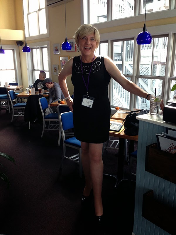 Femulate: A Happy Restaurant Hostess