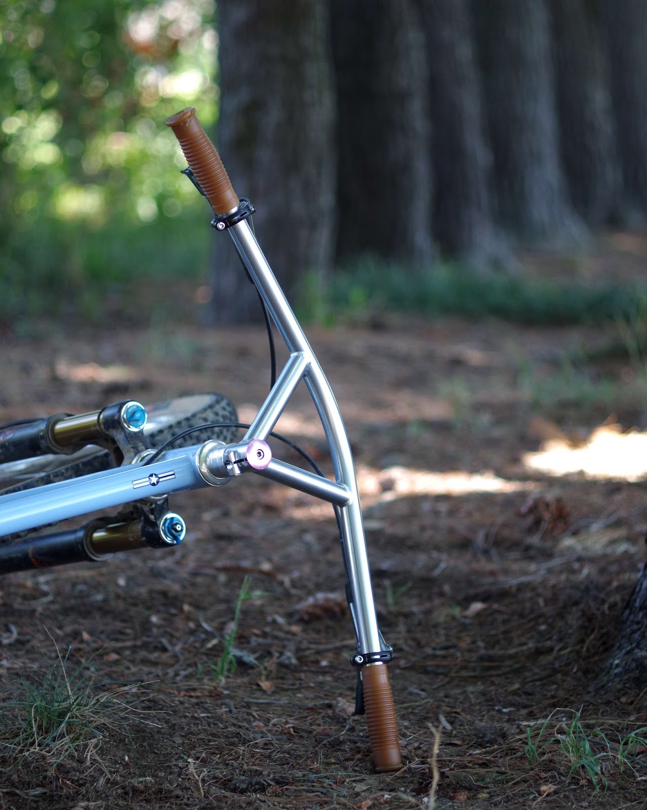 The Velo ORANGE Blog: Bullmoose Bars and Wider Traveler Tires from ...