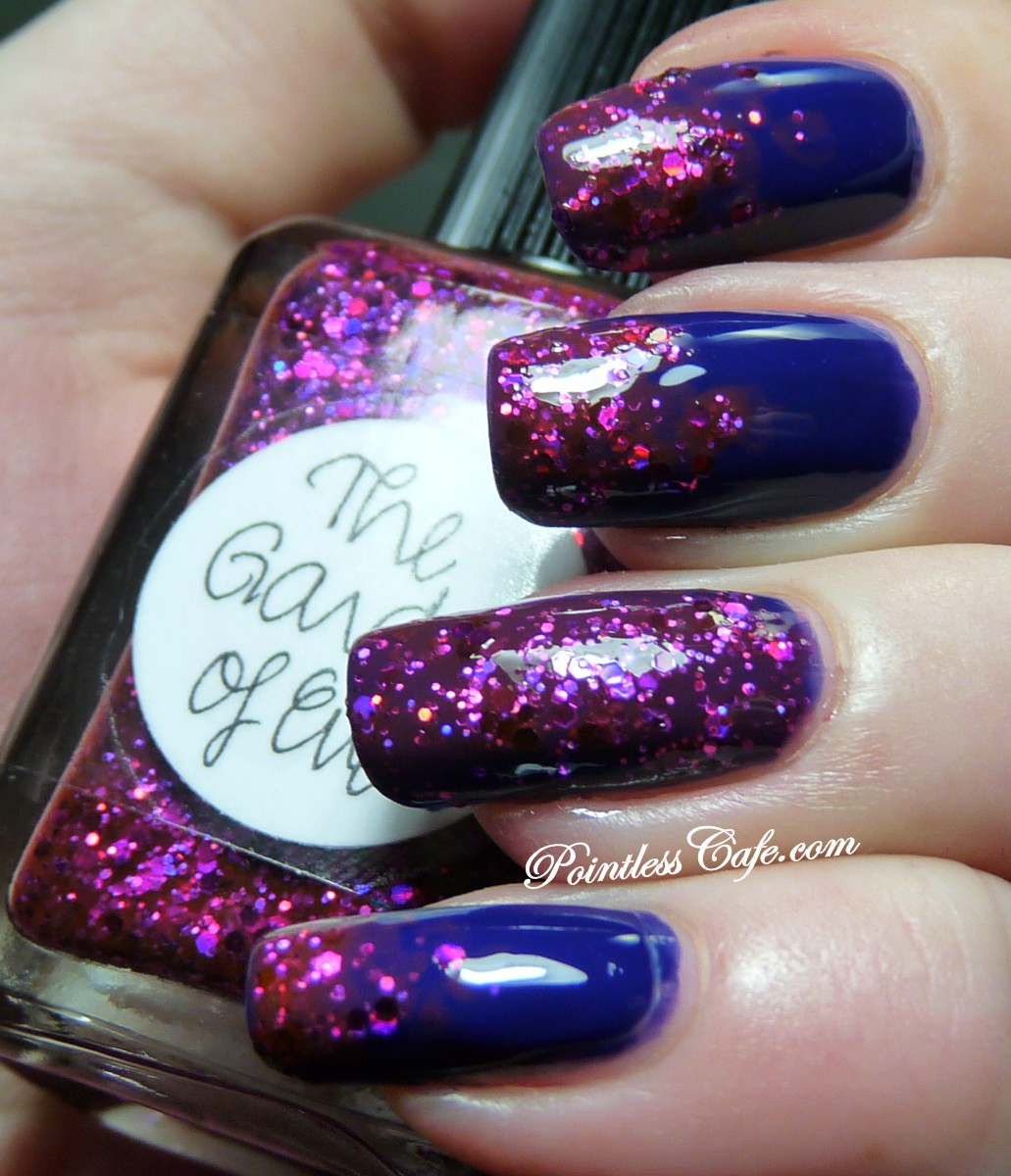 30 Day Challenge Day Ten - Gradient Nails | Pointless Cafe