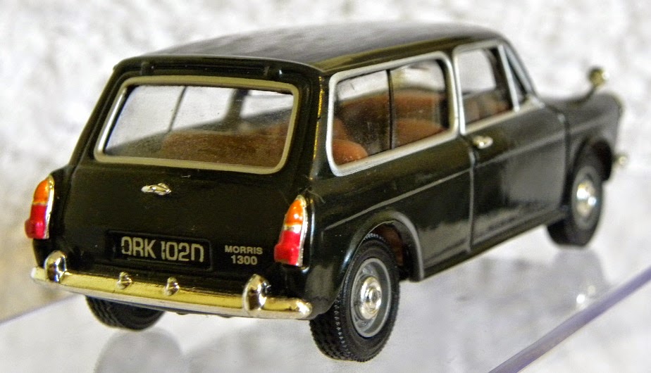 ModelMadnessUK: VANGUARDS - BMC Austin/Morris 1100/1300 Estate