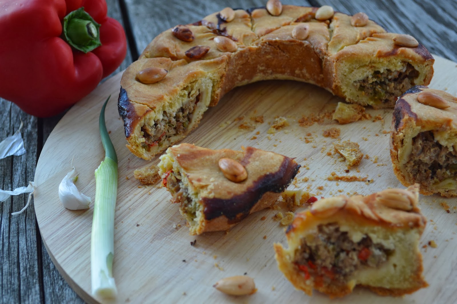 Pe masa din bucatarie: Colac cu peste afumat