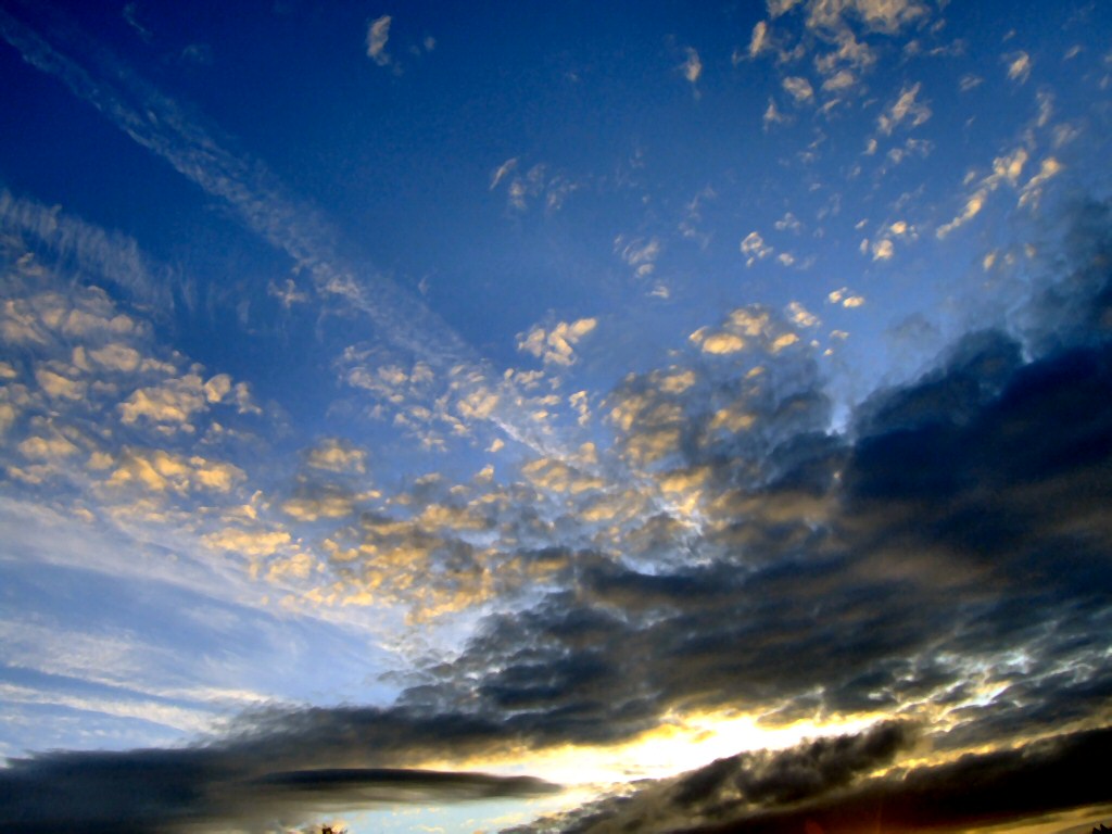 cloud surrounds the earth | Okay Wallpaper