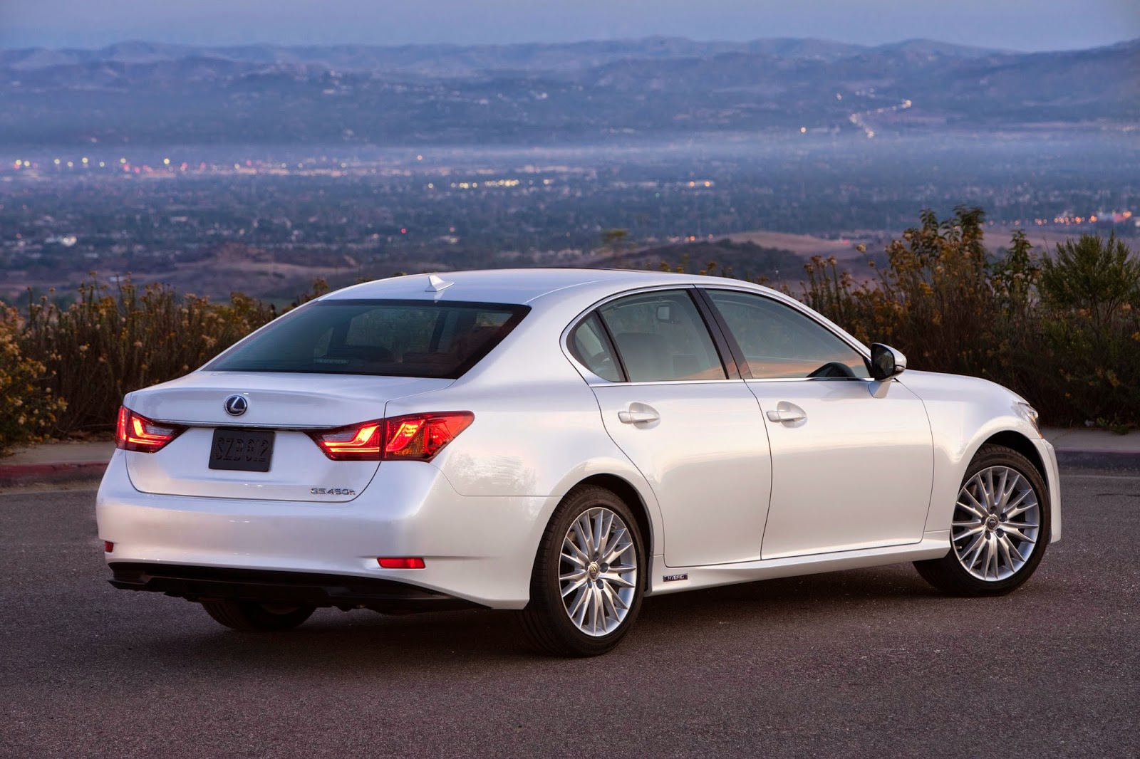Auto Trends with JeffCars.com: 2014 Lexus GS 450h: A Sporty Luxury ...