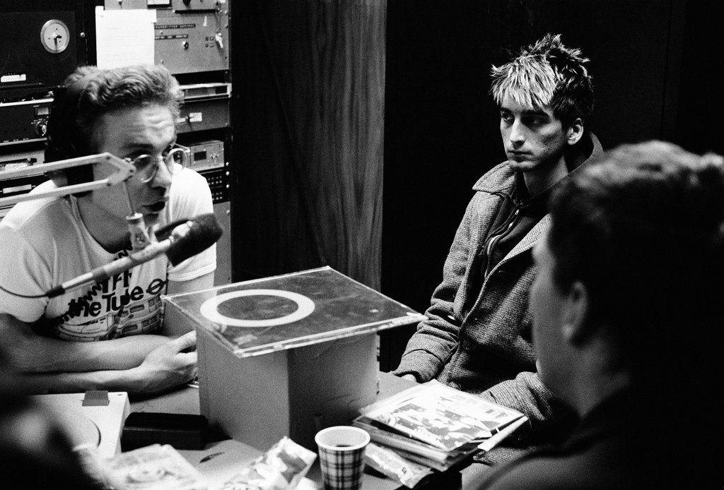 Stunning Photographs, Taken by a Punk Rock Record Producer, Capture ...