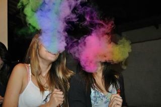 Cigarro de Fumaça Colorida Pride C8: Compra e Venda do Cigarro De ...