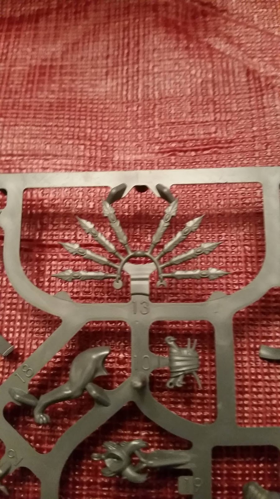 Eldar Triumvirate Box Set Rules and Sprues - Faeit 212