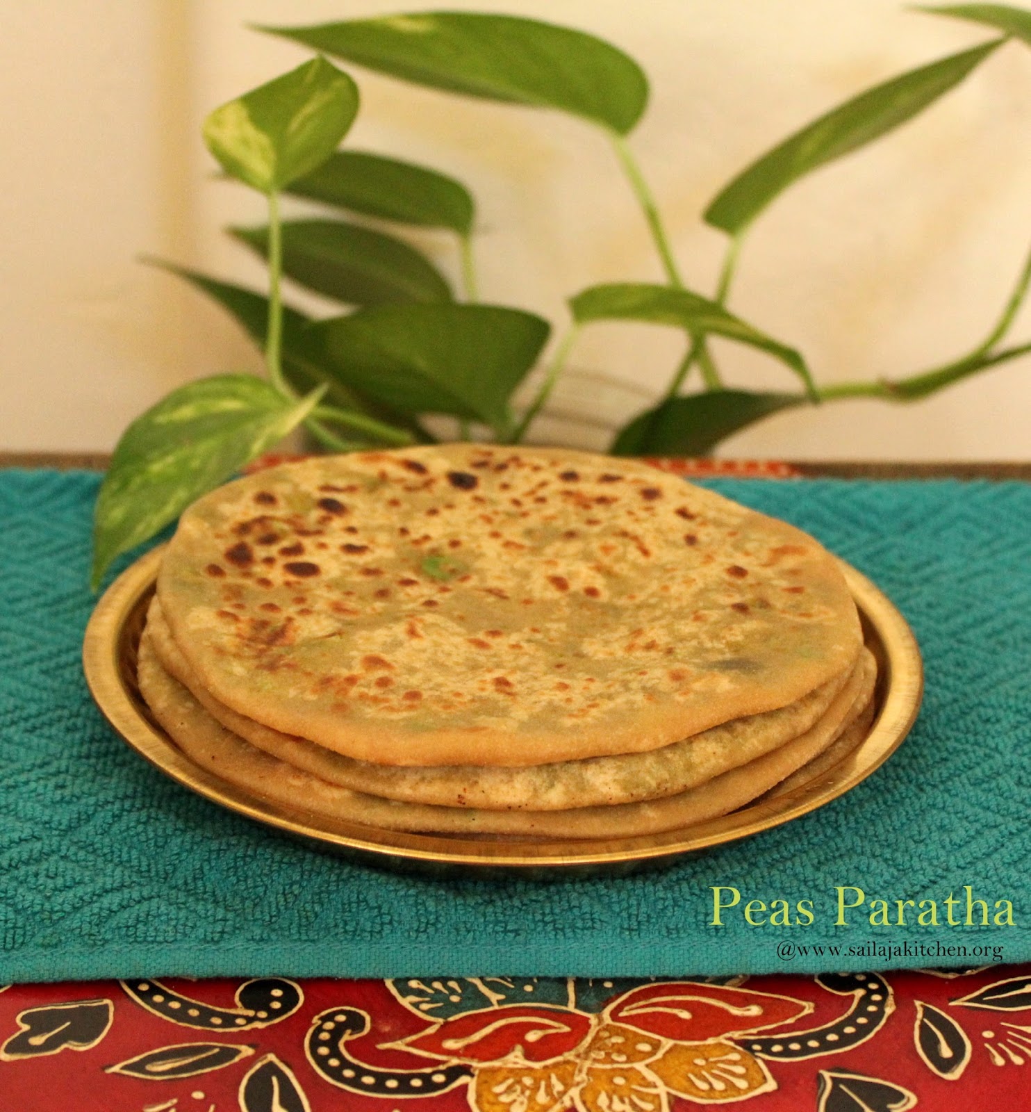 Sailaja Kitchen...A site for all food lovers!: Peas Paratha / Matar ...