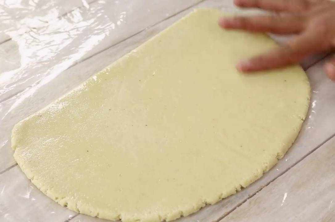 How to make Kaju Katli at Home | Step by Step Kaju Barfi Recipe ...