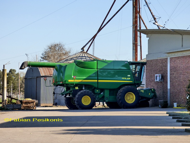 Maquinaria Agricola: John Deere 9770 STS