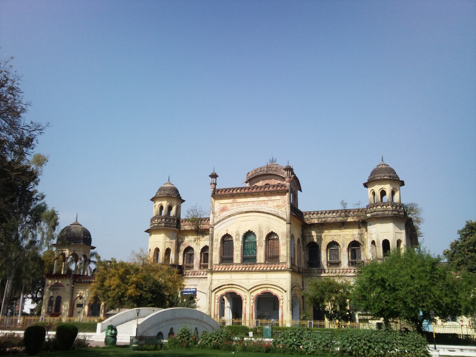 Life,films and nostalgia: Butler Park - Kaiserbagh Heritage Zone - Lucknow