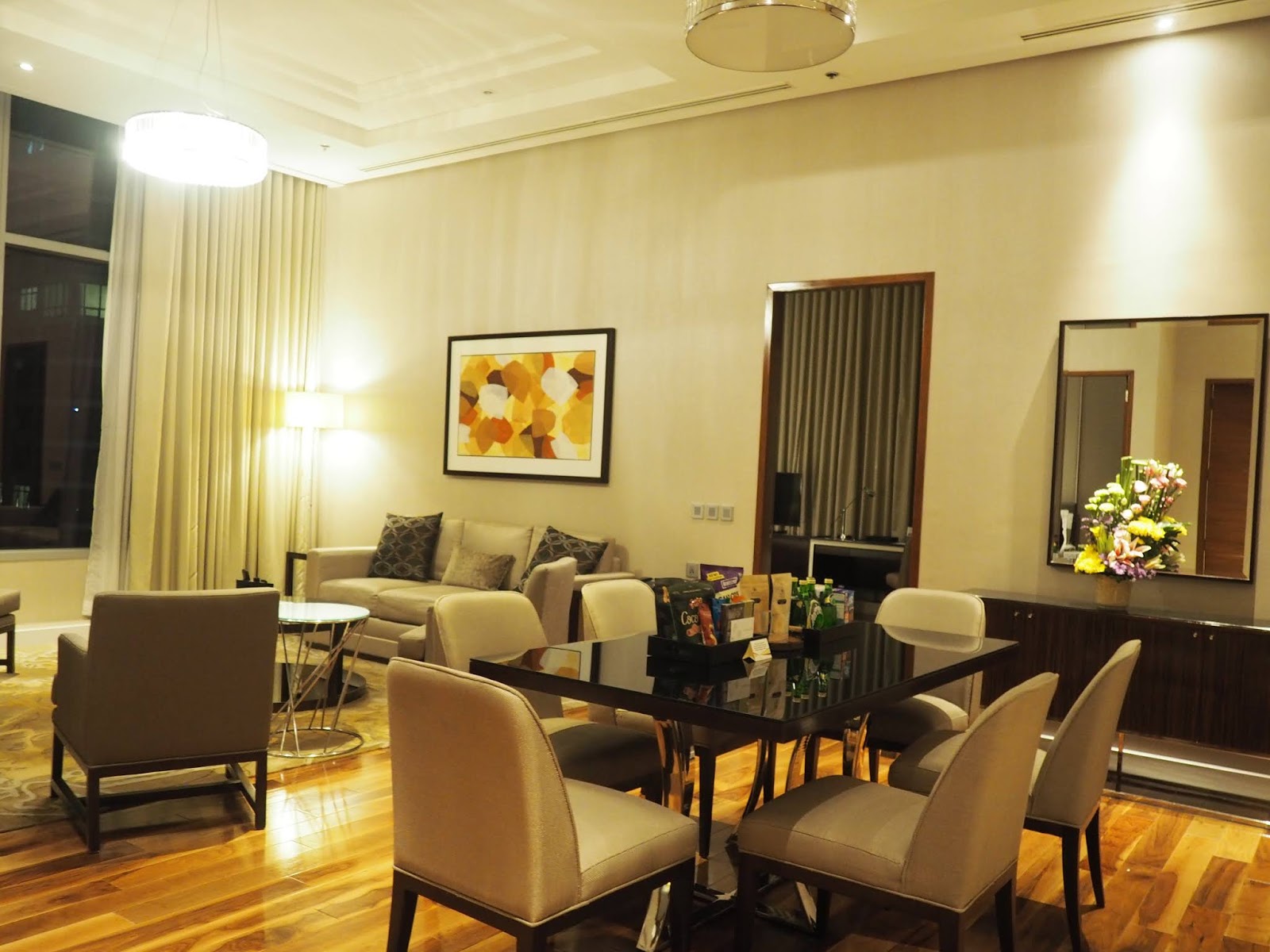 VinaTraveler's Blog: "Ascott BGC Manila", The Most Amazing Luxury ...