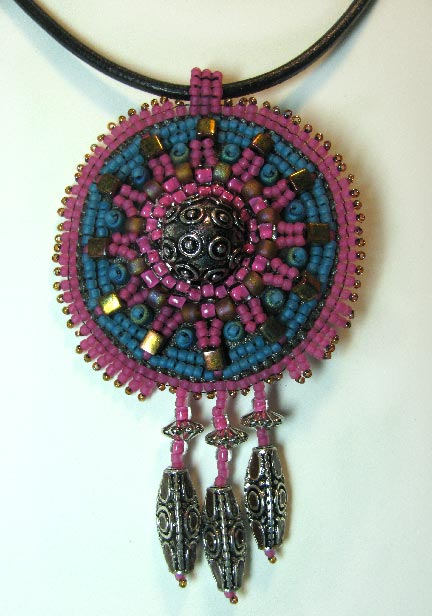 Stitch a clock motif for your bead embroidery - part two