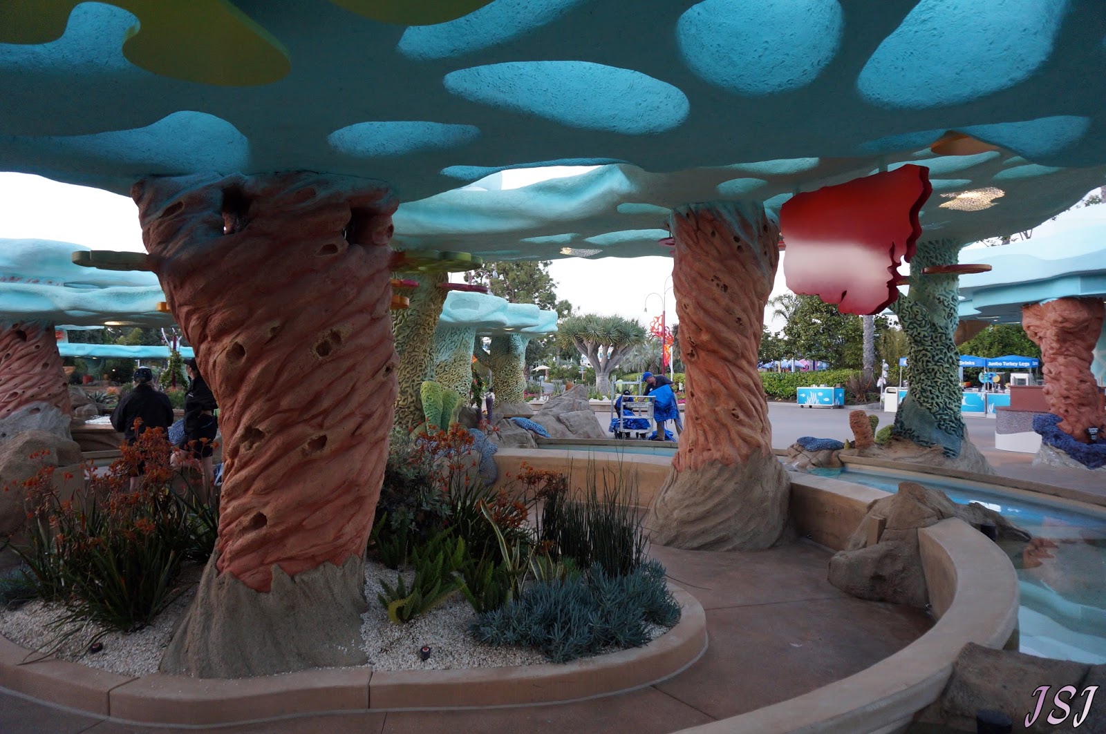 InSanity lurks Inside: Park Review- Seaworld San Diego