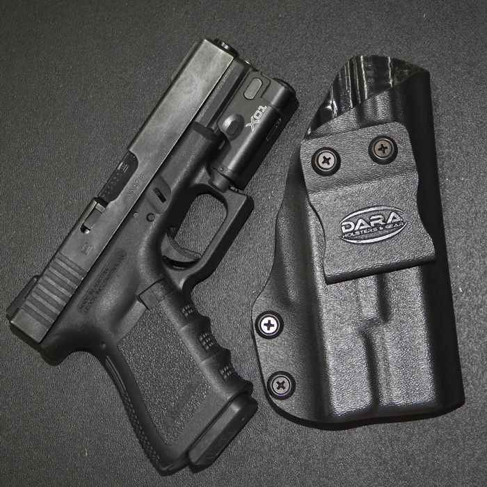 Holster for Glock 19 with Surefire XC-1
