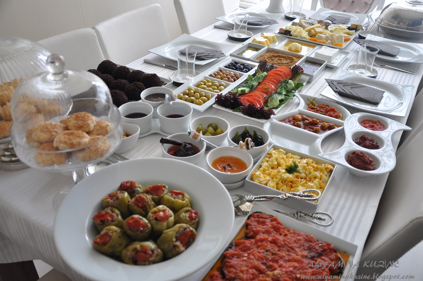 KAHVALTI SOFRASI (5) - ALYAMİNA KUZİNE