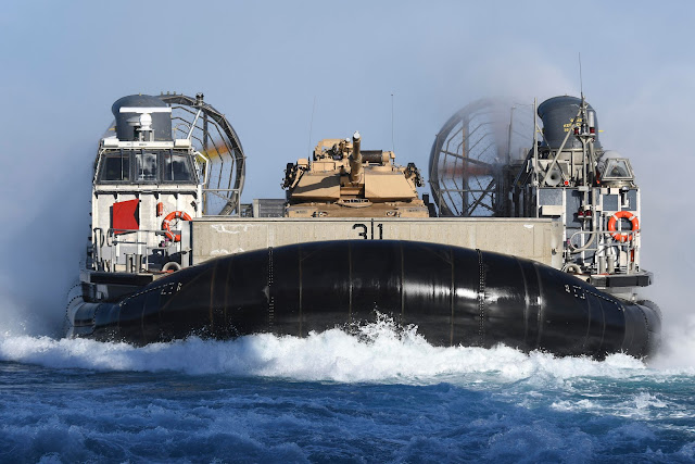 SNAFU!: An LCAC transports an M1A1 Abrams tank....pic by Mass ...