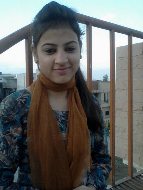 Indian And Paki Wallpapers Pakistani College Girls Photos