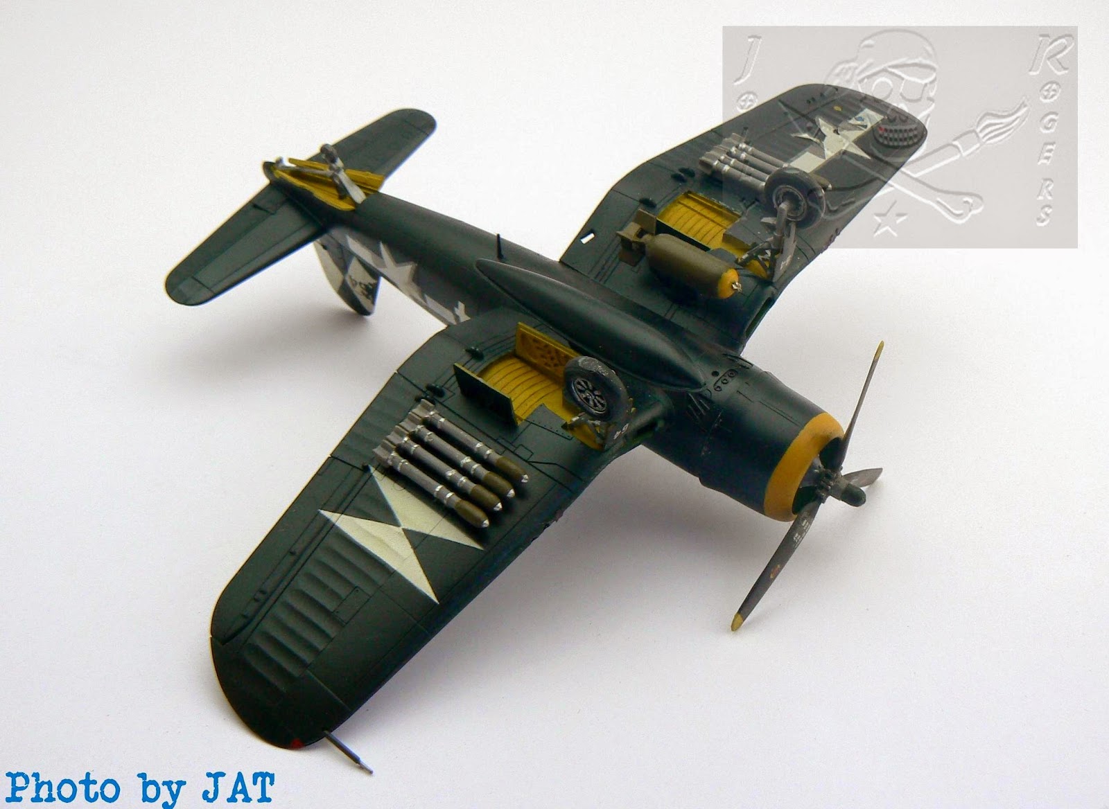 Jolly Rogers Modelismo: Bienvenida y 1er artículo: F4U-1D Academy en 1/72