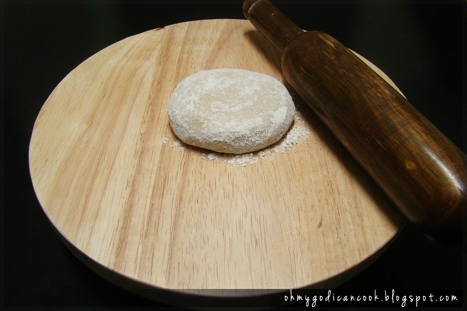 Laavy's Kitchen - A food blog by Laavy: How to make a Roti / Indian ...