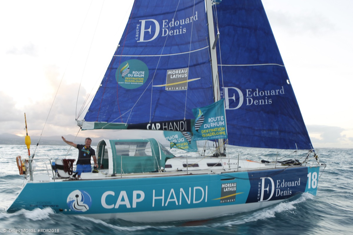 Ligne d'arrivée de la Route du Rhum fermée, deux solitaires encore en ...