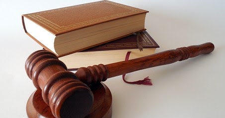 Pengertian Undang-Undang, Contoh, dan Manfaatnya - awalilmu.com