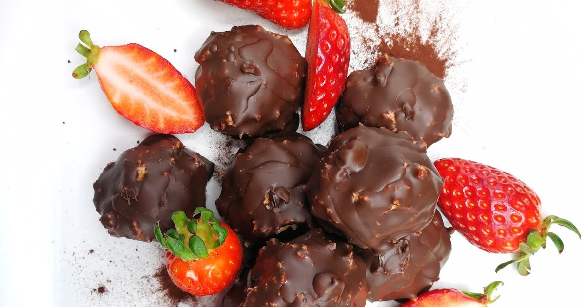 Trufe vegane cu ciocolată și căpșuni