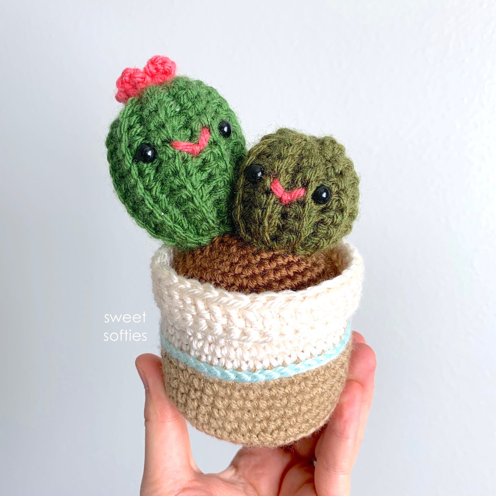 Mother's Day Cactus (Free Crochet Pattern) - Sweet Softies | Amigurumi ...